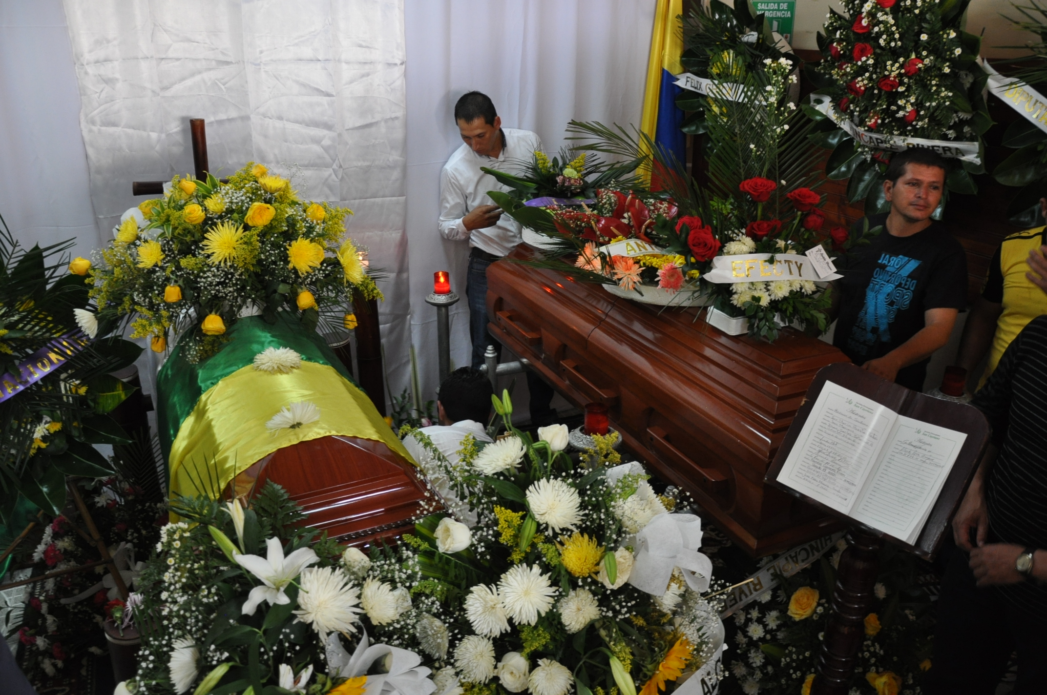 Alcaldesa de Norcarsia y su exesposo son velados juntos